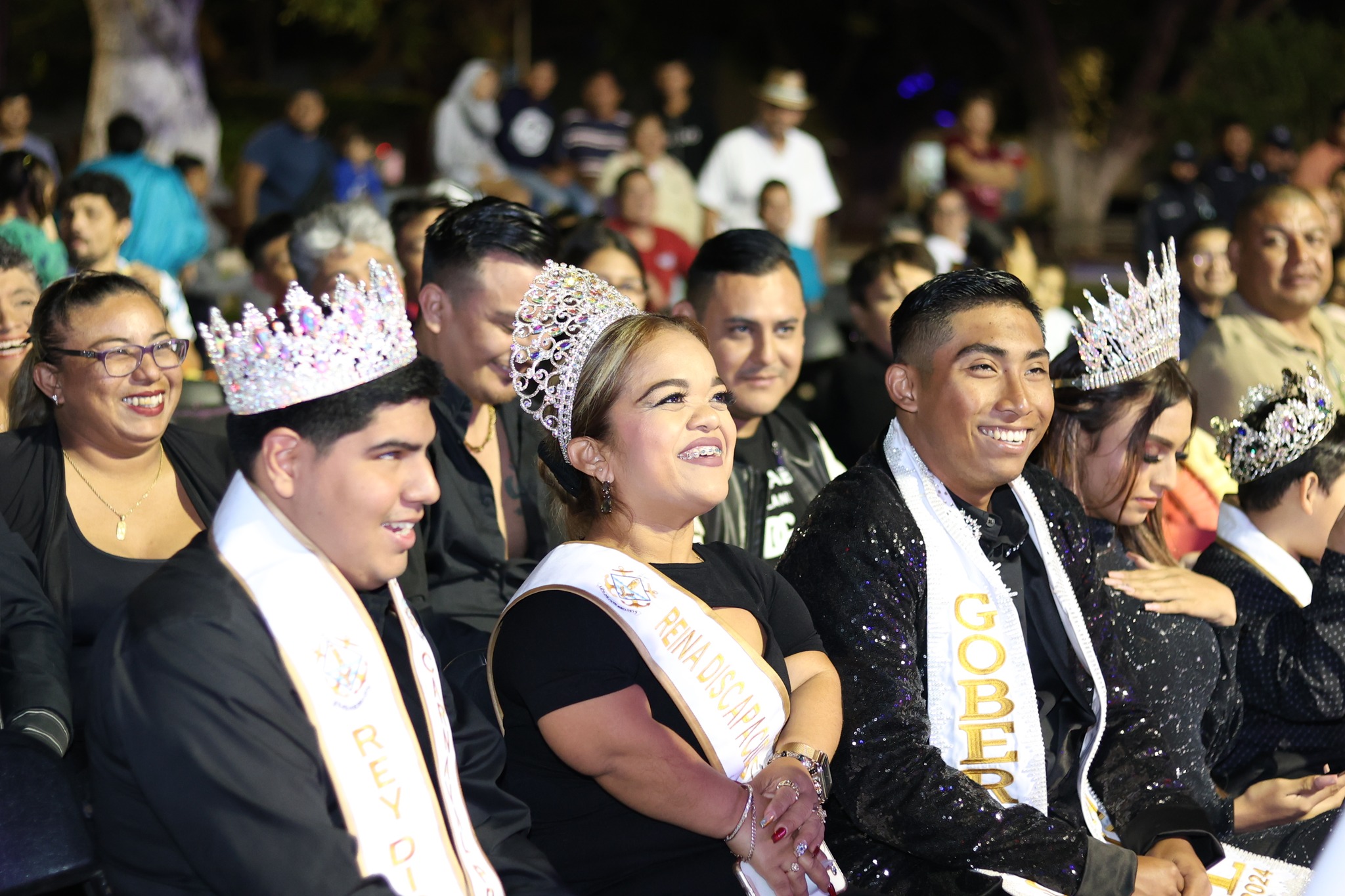 SOBERANOS DEL CARNAVAL DE PROGRESO 2024 DESPIDEN LAS FIESTAS AL REY ...